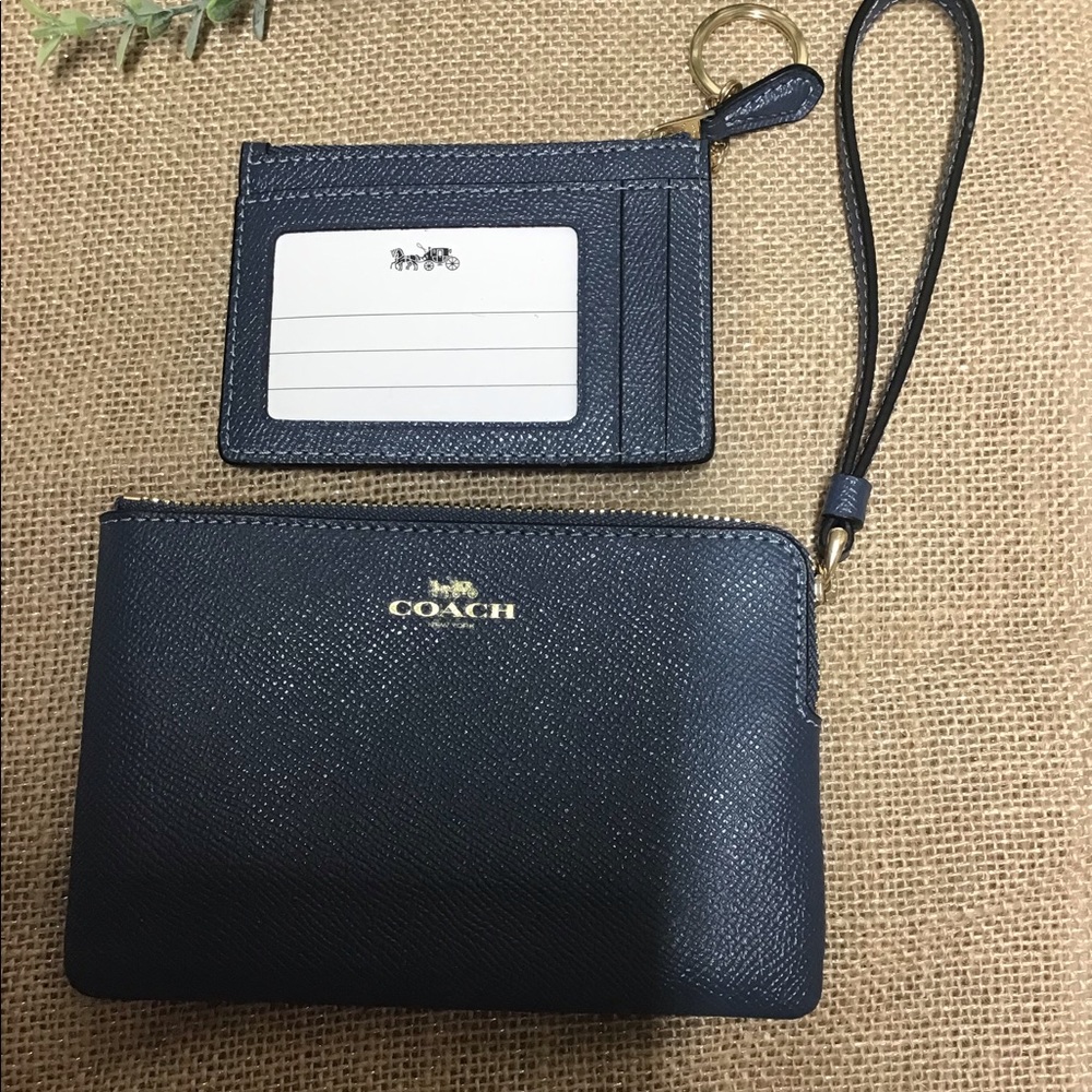 Coach Corner Zip Wristlet With Matching Key Chain Nwot - Gem